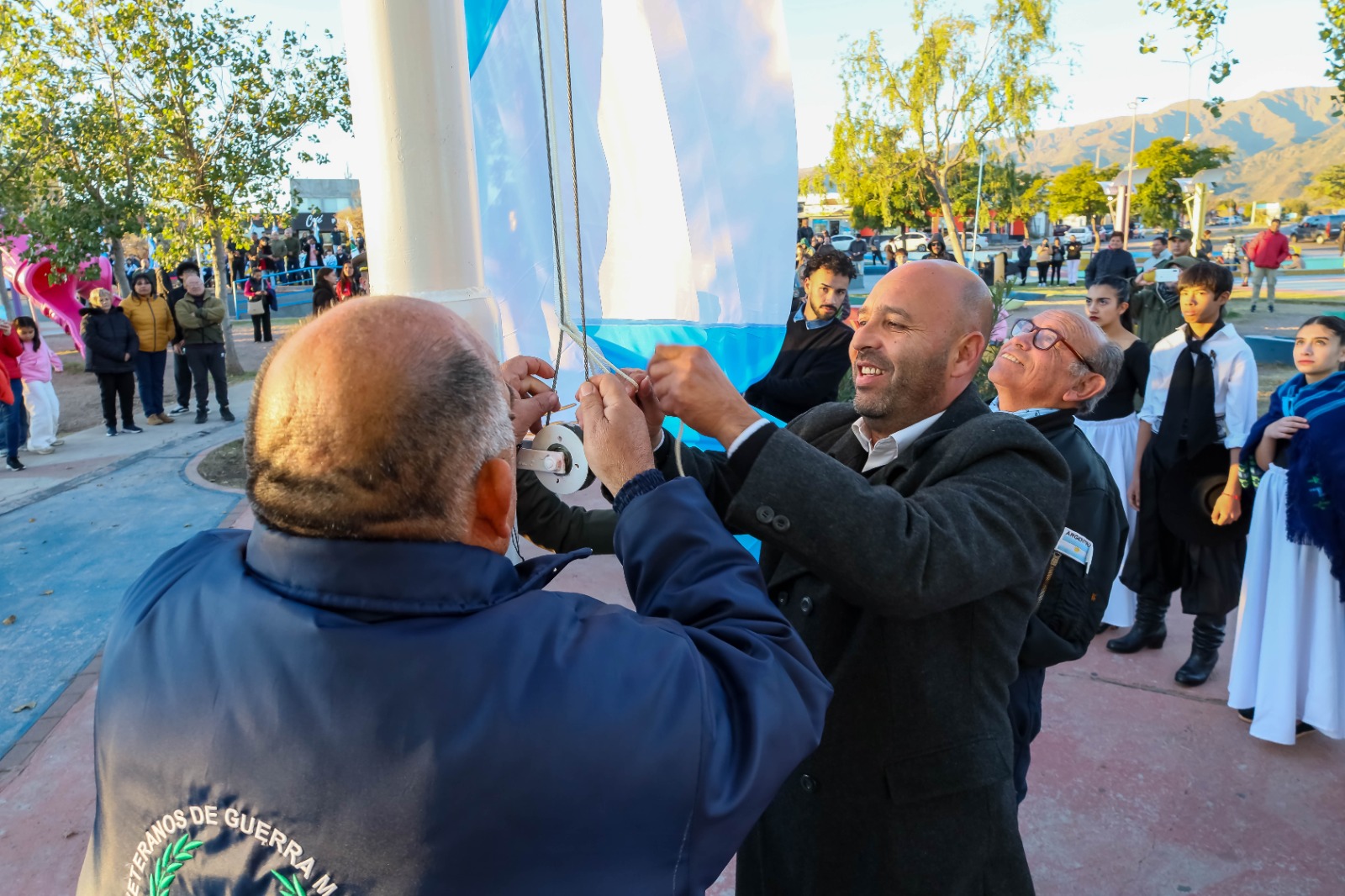 DÍA DE LA BANDERA EN LA PUNTA: UN HOMENAJE CON DANZA Y TRADICIÓN ...
